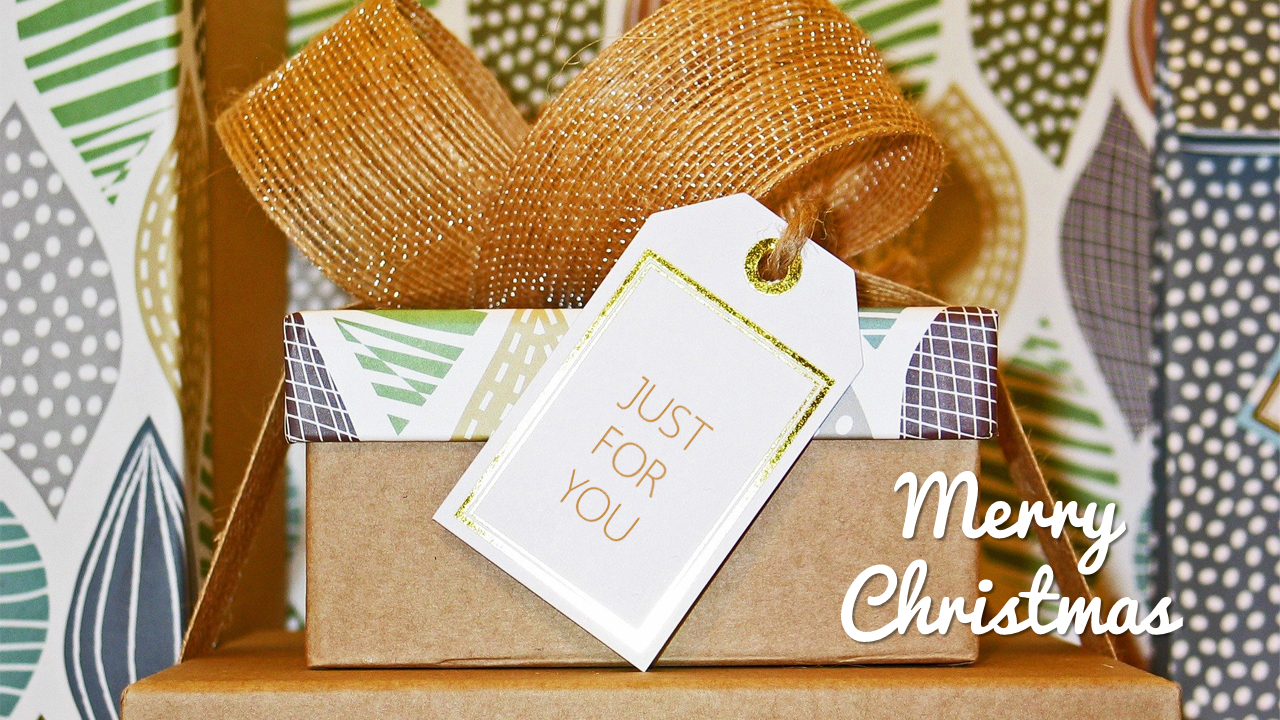 Christmas Tag Mockup Slides